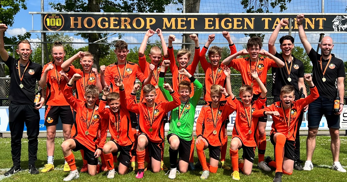 S.V. Nieuwleusen JO13-1JM kampioen