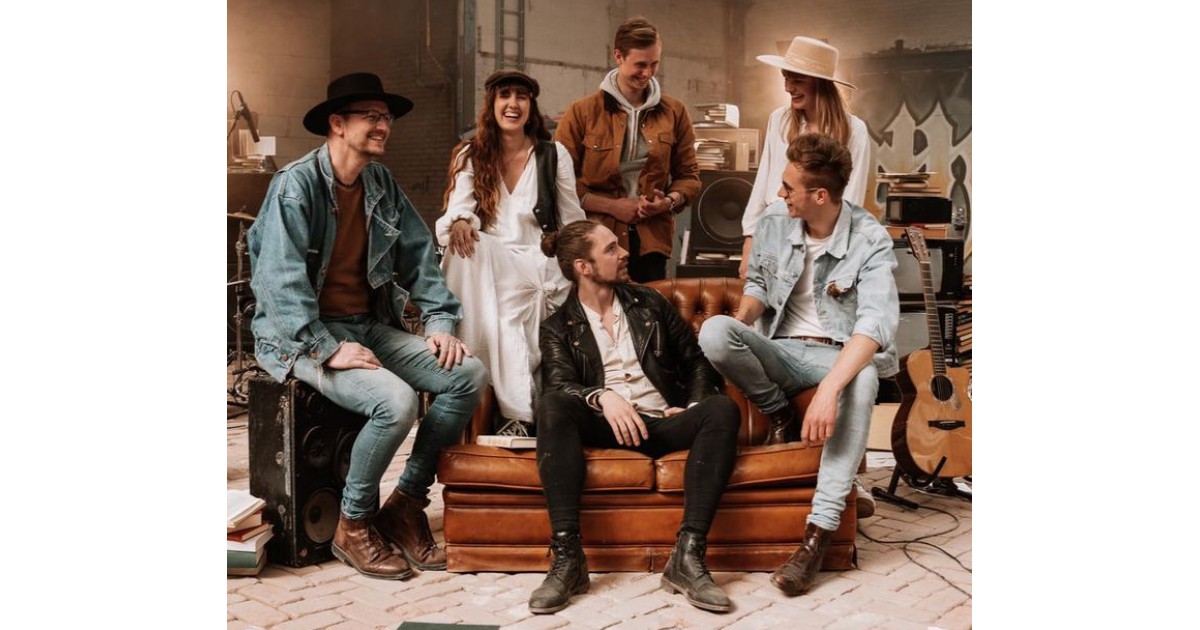 Optreden van band Burgeon in kulturhus De Spil