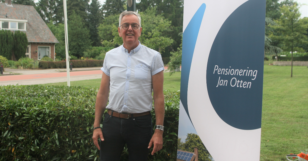 Jan Otten uit Nieuwleusen neemt afscheid als directeur van SBO Johan Seckel